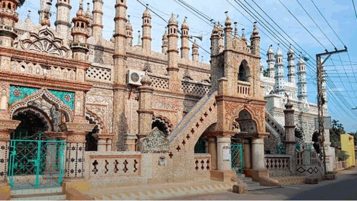 Chini Mosque A Beautiful Mosque At Nilfamari