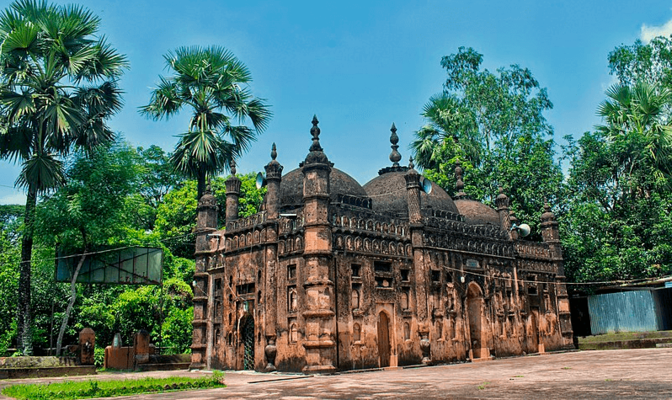 Chandgazi Bhuiya Mosque Of Four Hundred Year Old At Feni
